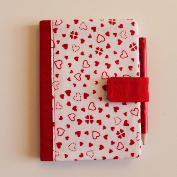Covered Mini Notebooks » Dollar Store Crafts