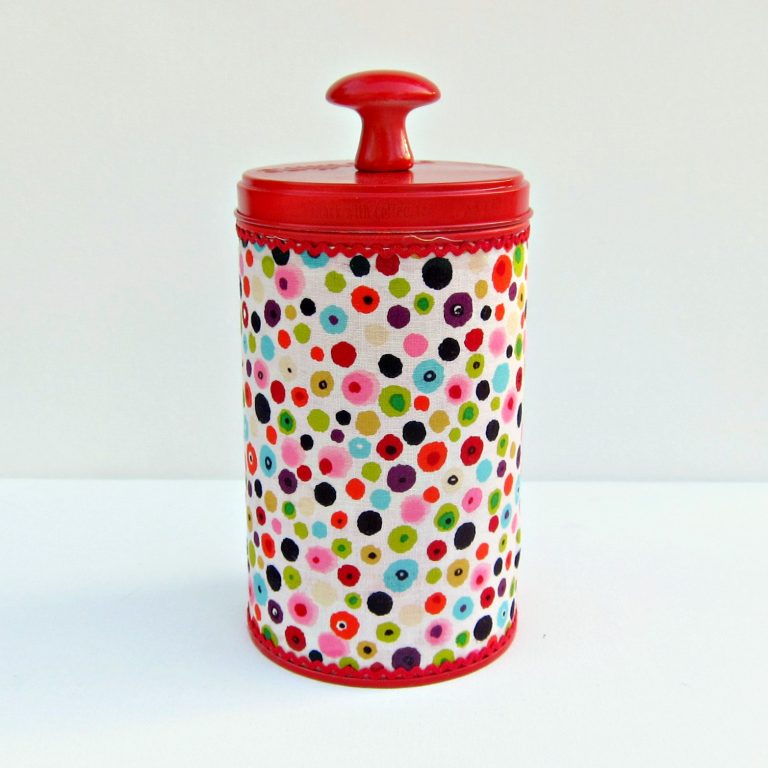 Tutorial: Fabric Covered Tins » Dollar Store Crafts